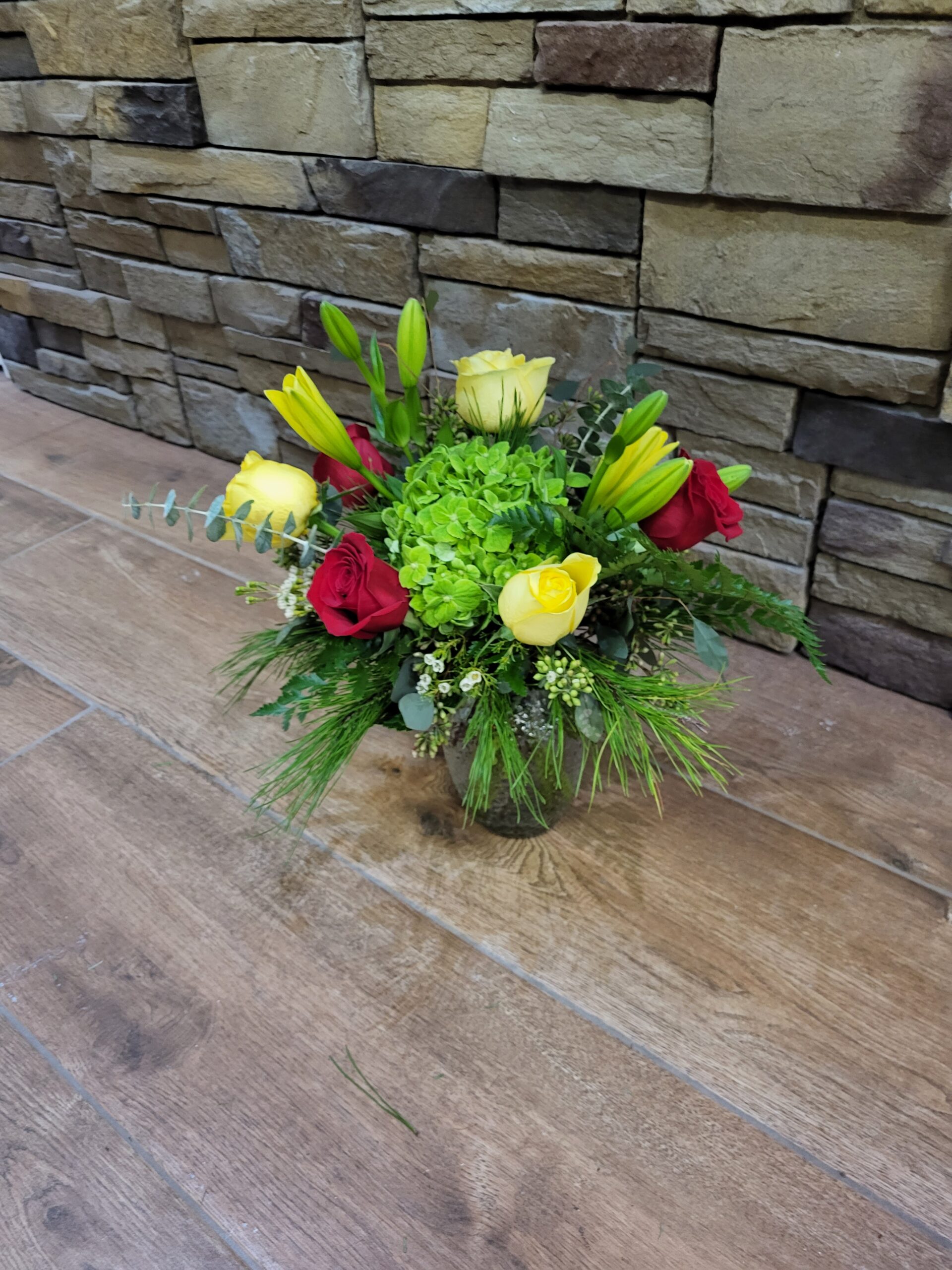 Gorgeous Trio - The Flower Bar